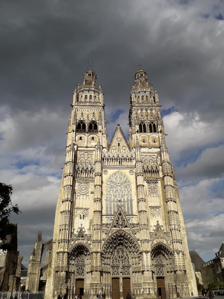 Visite cathédrale Saint Gatien Tours cloître de la psalette - Tours et ...