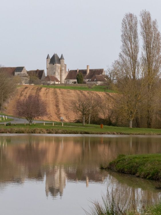 visiter le château de Bridoré et son plan d'eau - Tours et culture