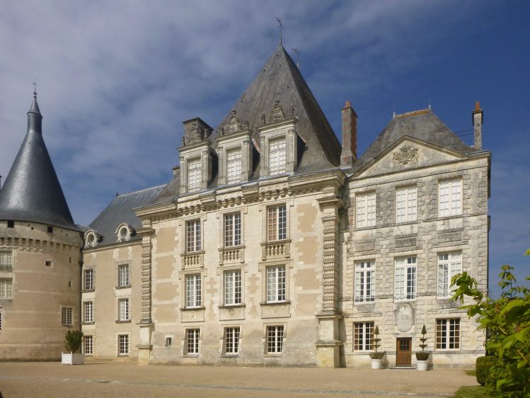 Azay Le Ferron | Château D’Azay Le Ferron – NHMRJ
